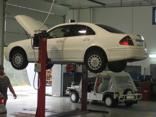 Otomobil servisi Elettrauto Officina C. D. A., Sardunya, foto