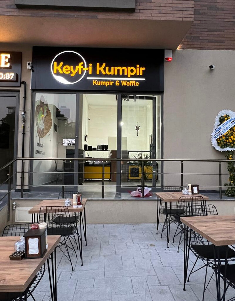 Kafe Keyf-i Kumpir & Waffle, İstanbul, foto