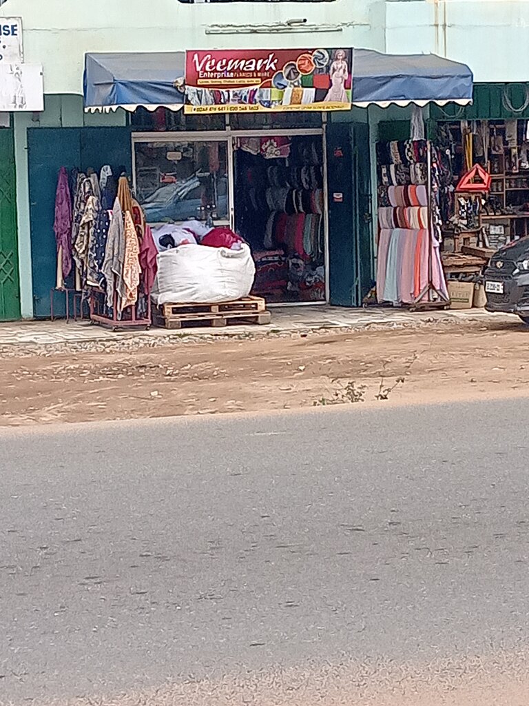 Giyim mağazası Vemark enterprise, Dünya, foto