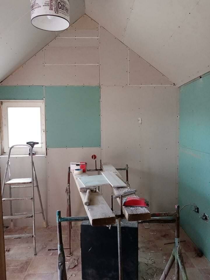 Çatı ve çatı materyalleri Kémény- és tetőjavítás, tetőszigetelés - Pandek Szigtech Kft, Zala, foto