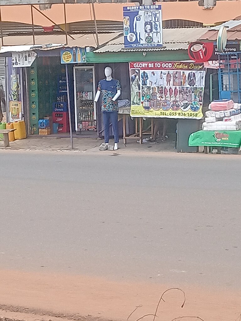 Moda evleri Glory be to God, Dünya, foto