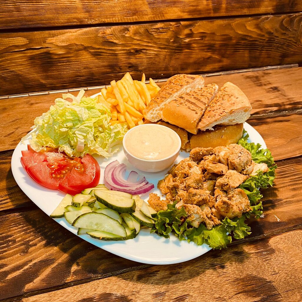 Suşi restoranı Gyro’s House, Mikhaylovsk, foto