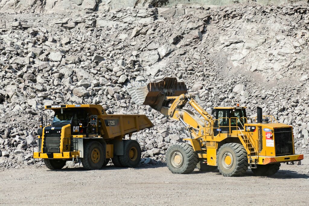 Yol yapım ekipmanları Zeppelin Russland, Nikolsk, foto