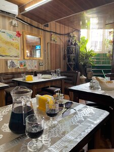 Домашняя Кухня (Saingilo Street No:14), kafe  Tiflis'ten