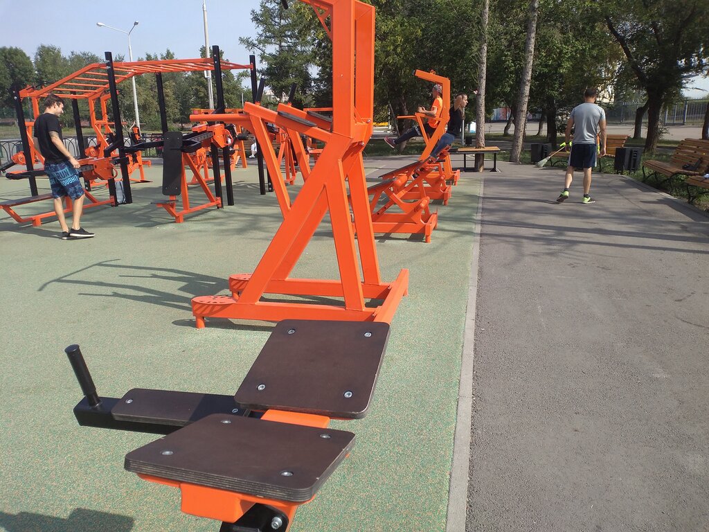 Spor alanı Тренажерная площадка, Magnitogorsk, foto