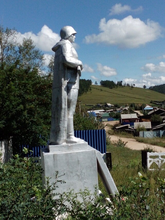 Anıt, heykel Воинам-землякам, погибшим на фронтах Великой Отечественной войны, Zabaykalski krayı, foto