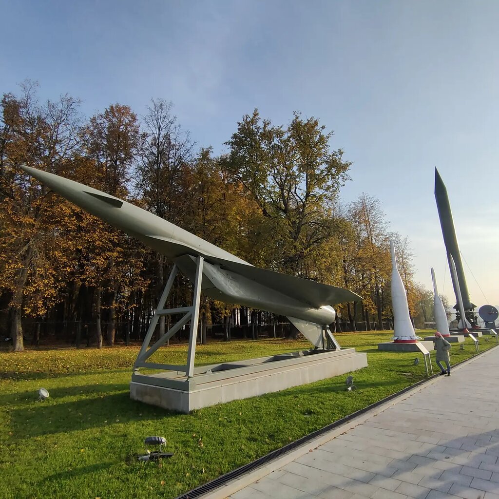 Teknoloji anıtı Ракета Метеорит-М, Kaluga, foto