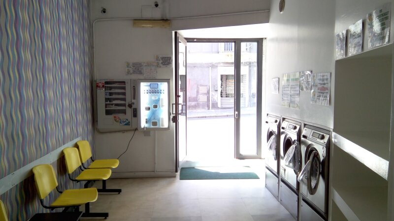 Kuru temizlemeciler Lavanderia Self Service h24 Hydro Wash, Katanya, foto