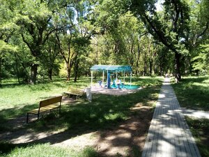 парк усадьбы Бороздиных-Давыдовых (Autonomous Republic of Crimea, Simferopolskiy rayon, Perovska silska rada, selo Kashtanovoye, park usadby Borozdinykh-Davydovykh), kültür ve eğlence parkları  Kırım Cumhuriyeti'nden
