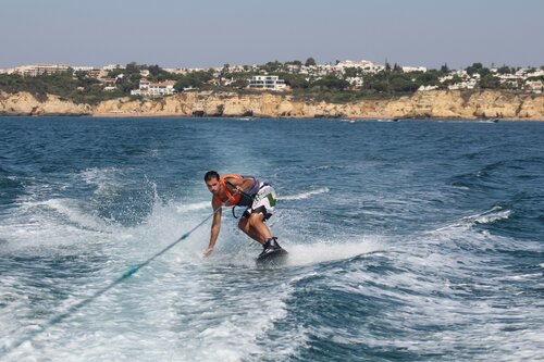 Spor ve eğlence merkezi Moments WaterSports, Faro, foto
