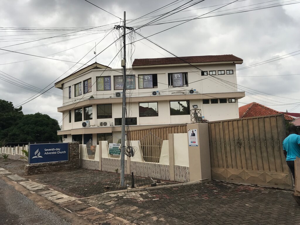 Protestan kilisesi Seventh day adventist church, Akra, foto