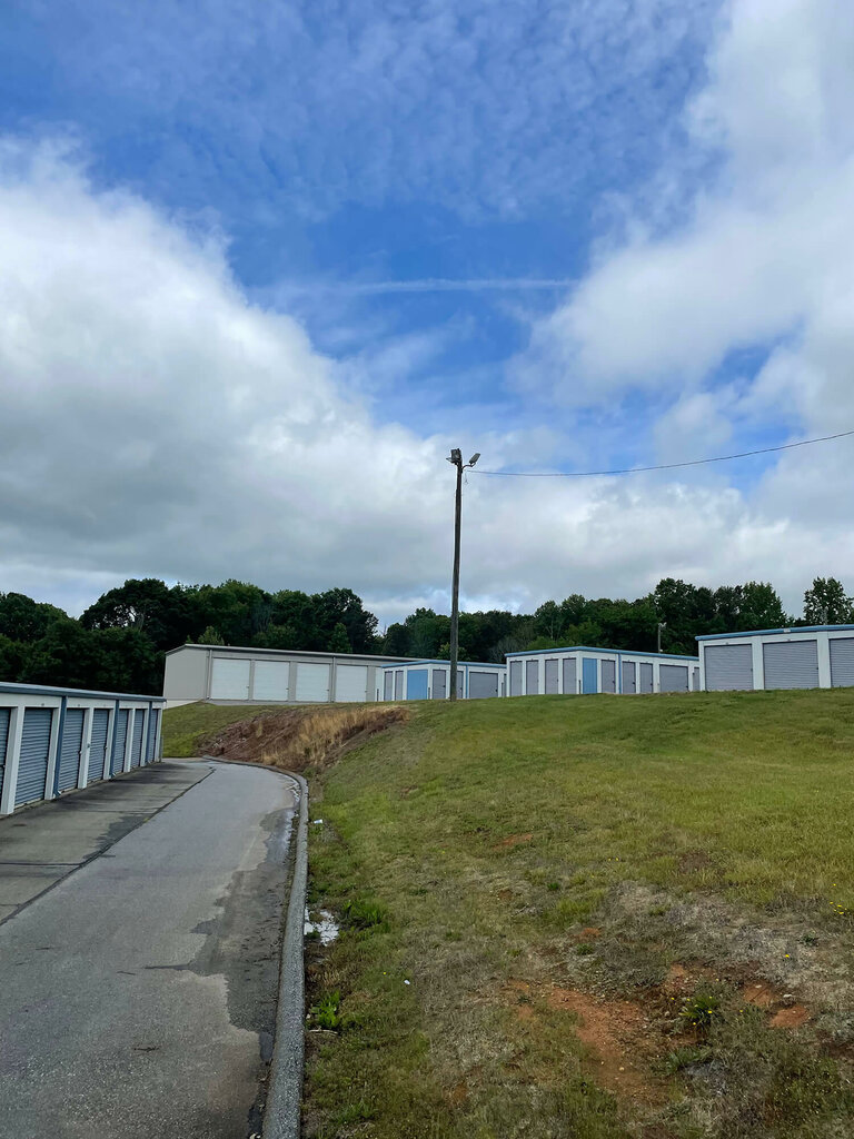 Depo hizmetleri SafeNest Storage, Kuzey Carolina Eyaleti, foto