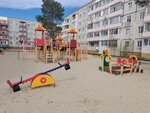 Playground (Yamalo-Nenets Autonomous Area, Muravlenko, mikrorayon Yubileyny), oyun alanı  Muravlenko'dan