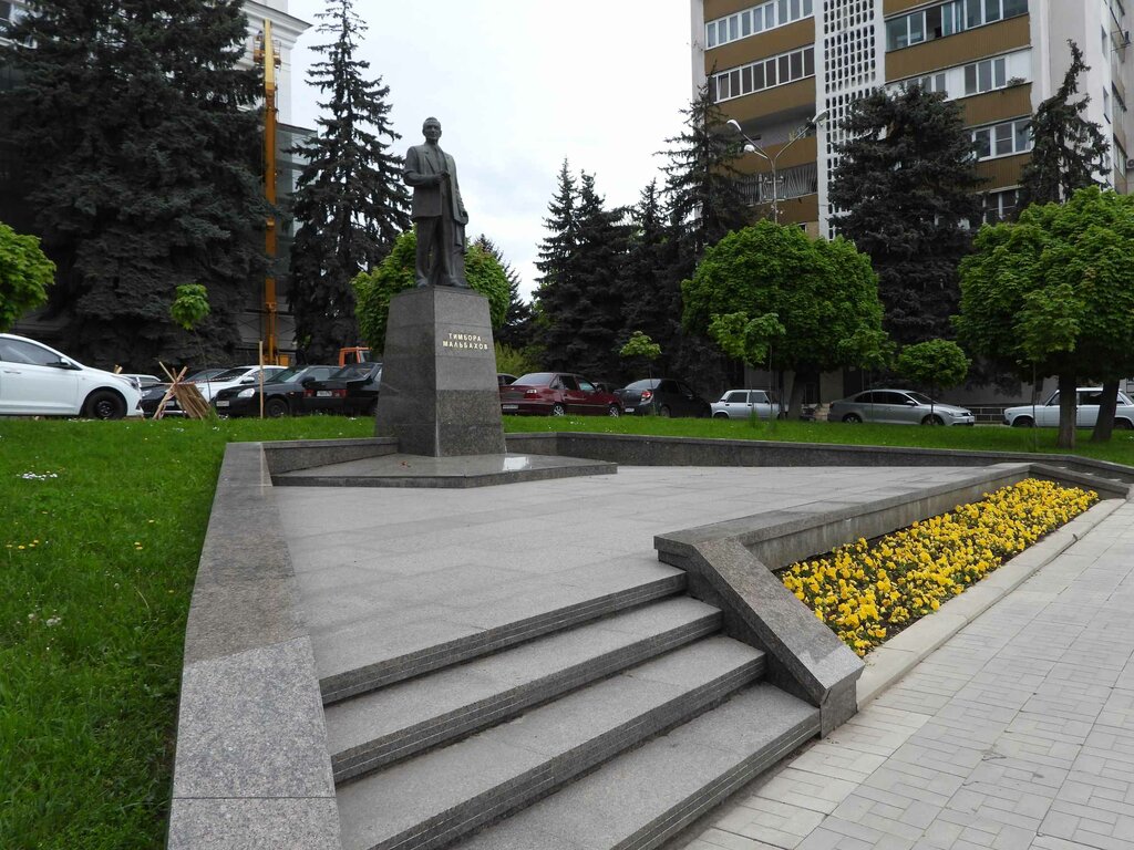 Anıt, heykel Т.К. Мальбахов, Nalchik, foto