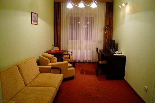 Otel Hotel Mct, Zerkow, foto
