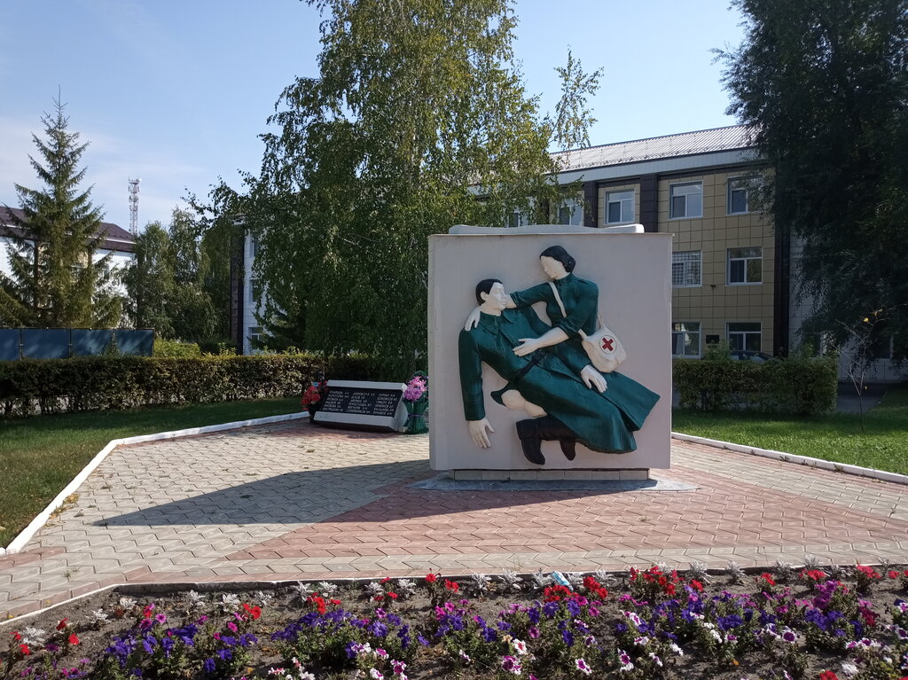 Anıt, heykel Памятник воинам медикам погибшим в годы Великой Отечественной войны, İşim, foto