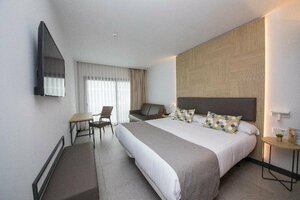 Cap Negret (Comunidad Autónoma de Valenciana, Alicante, Partida Cap - Negret), otel  Valensiya'dan