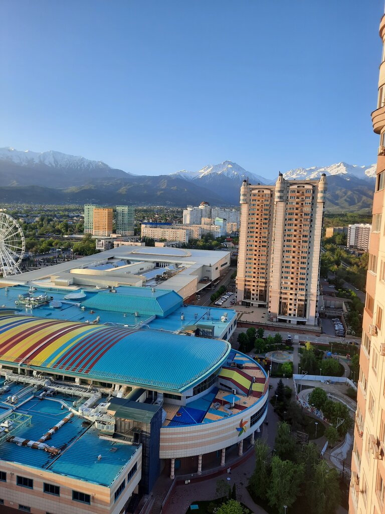 Konut blokları Mega Towers Almaty, Almatı, foto