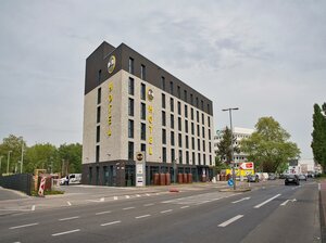 B&b Hotel Köln-City (Oskar-Jäger-Straße No:115, Köln), otel  Köln'den