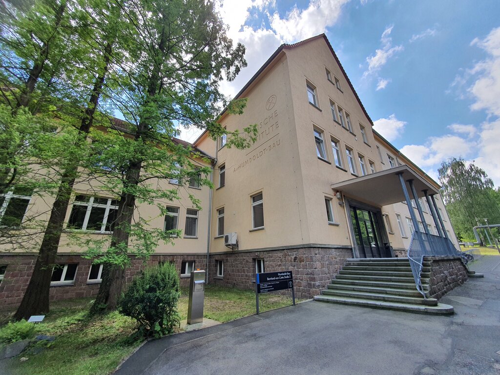 Üniversiteler Humboldt-Bau, Freiberg, foto