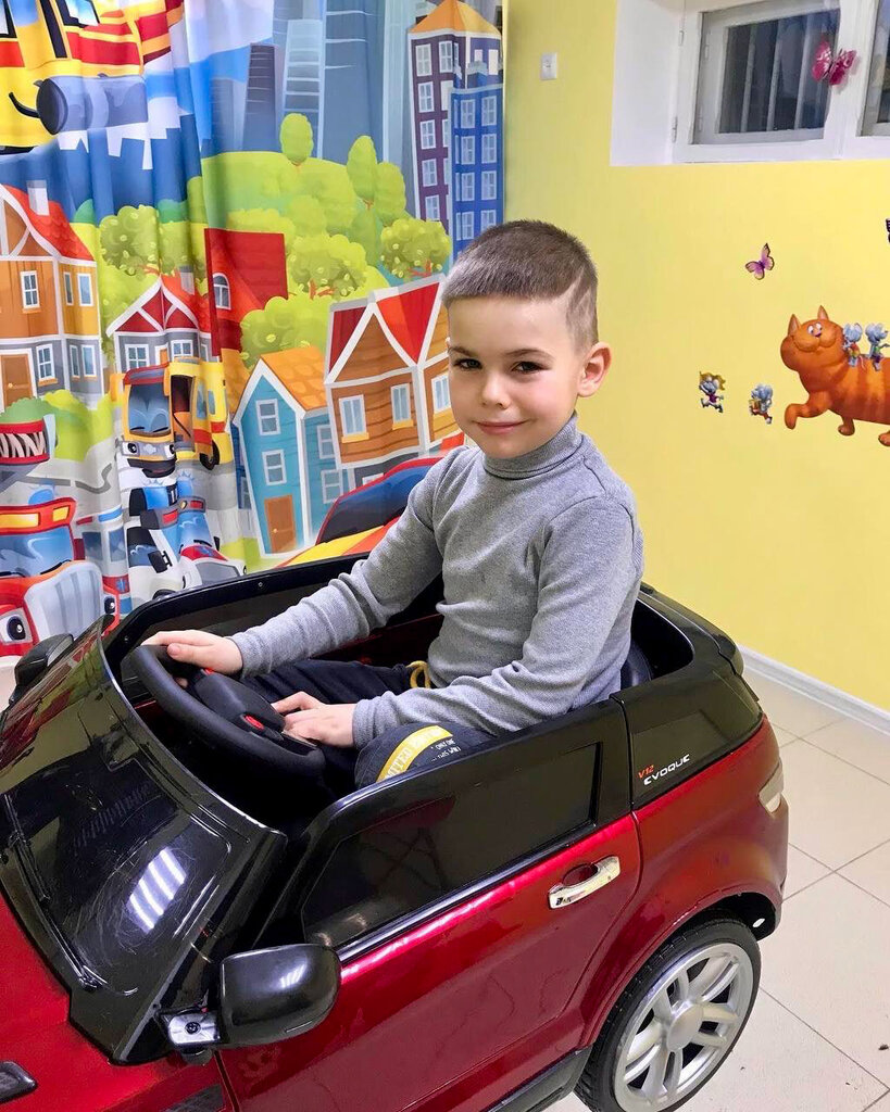 Kuaförler Стрижки Like, Anapa, foto