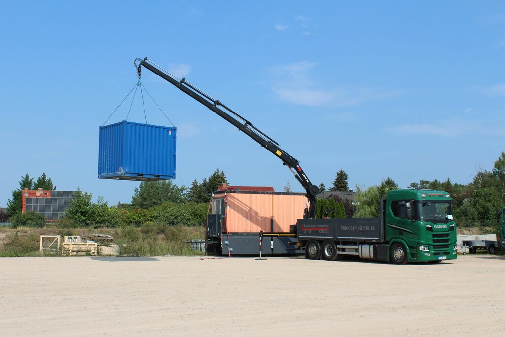 Toplu taşıma yönetimi ve bakımı Lastenunternehmen Jäkel GmbH, Brandenburg, foto
