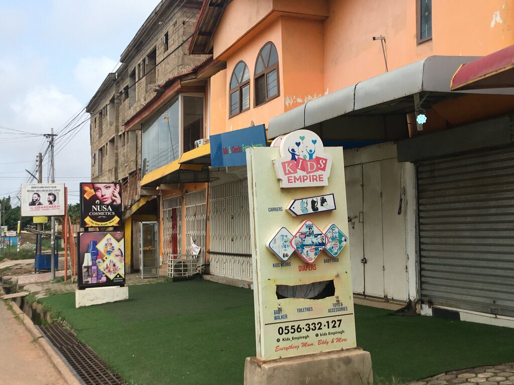 Kozmetik ve parfümeri mağazaları Nusa cosmetics, Dünya, foto