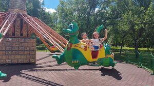 Новокузнецкий парк культуры и отдыха имени Ю. А. Гагарина (ulitsa Spartaka No:5), lunapark  Novokuznetsk'ten
