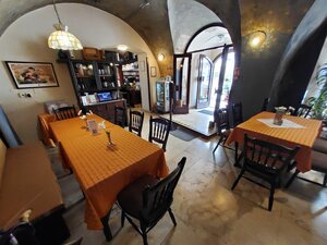 Corvinus Pizzéria és Pince Étterem (Győr-Moson-Sopron vármegye, Sopron), pizzacılar