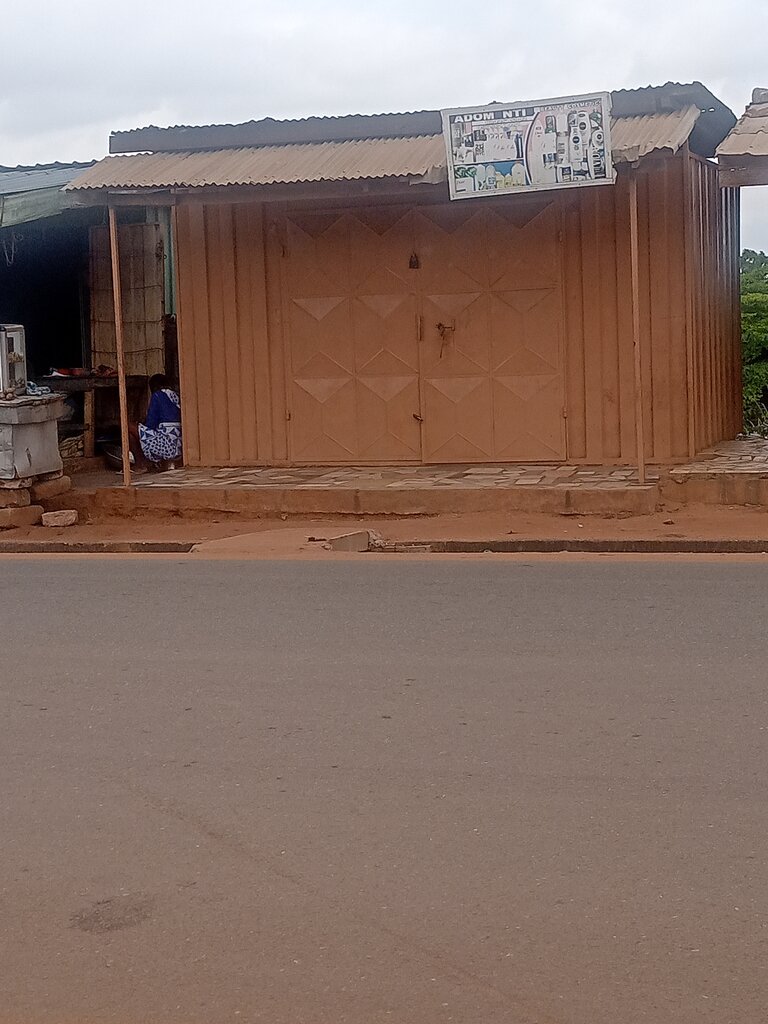 Kozmetik ve parfümeri mağazaları Adom nti, Dünya, foto