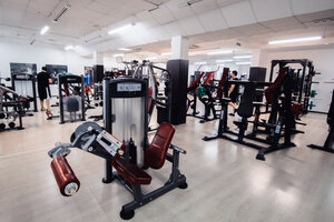 Flex Gym (ulitsa Barkhatovoy No:2, mikrorayon Zaozyorny), fitness kulüpleri  Omsk'tan
