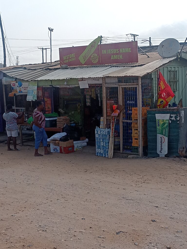 Süpermarket In jesus name amen, Akra, foto