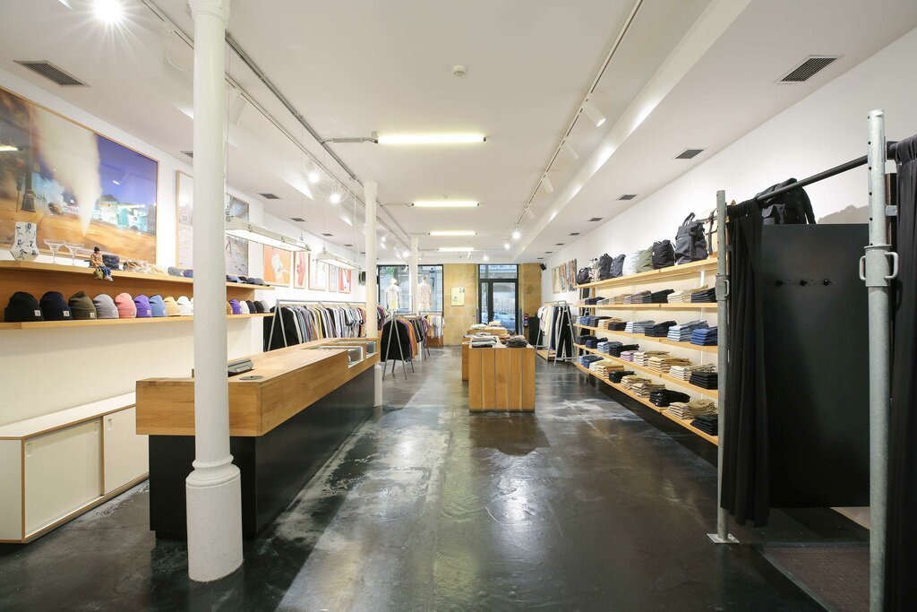 Giyim mağazası Carhartt Wip Store San Sebastian, San Sebastian, foto