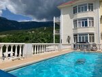 Villa Svetlana Private House with sauna and swimming pool (улица Белобродского No:20), otel  Yalta'dan