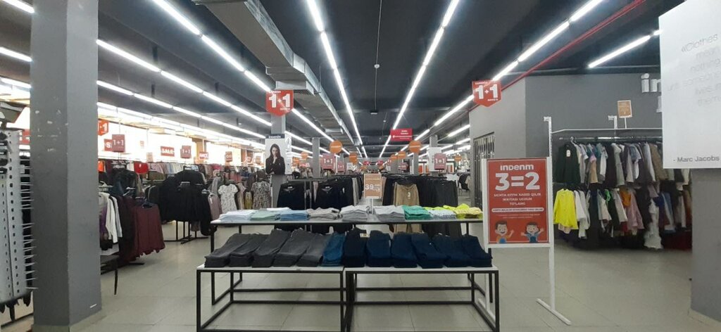 Giyim mağazası Indenim, Kokand, foto