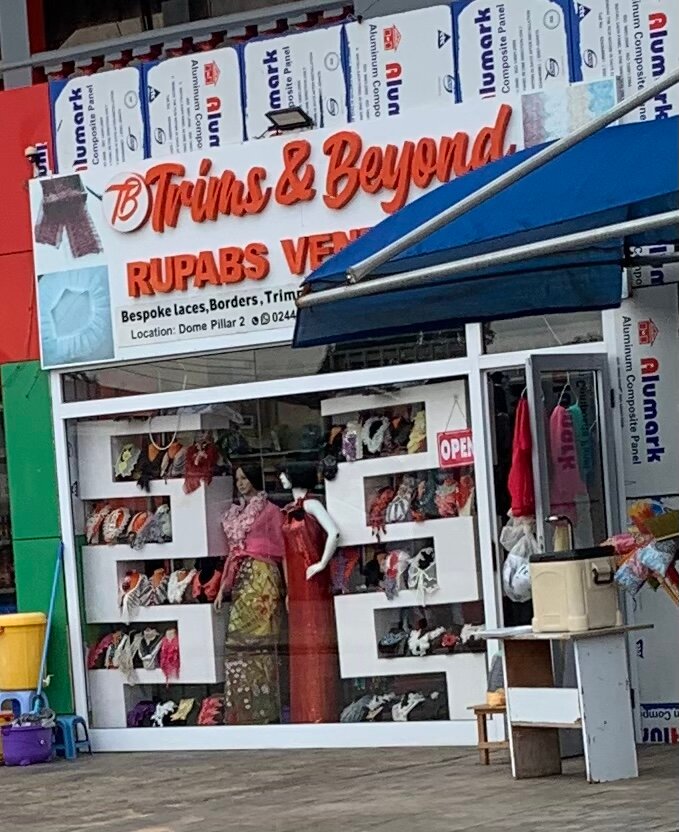 Giyim mağazası Trims & beyond rupabs Ventures, Dünya, foto