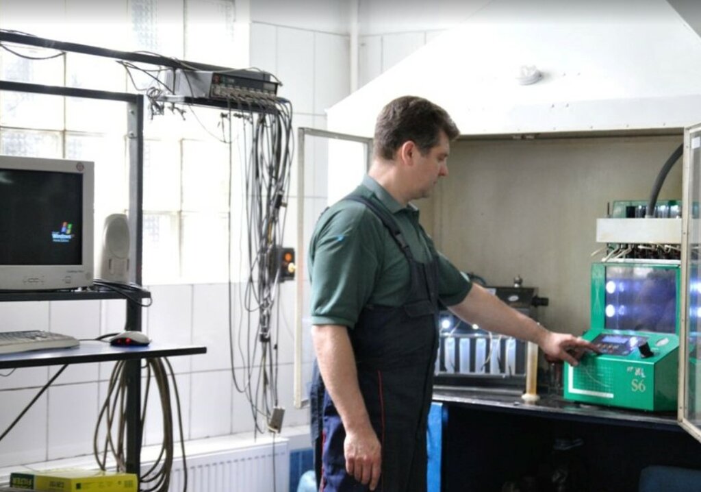 Otomobil servisi Garant centr, Moskova, foto