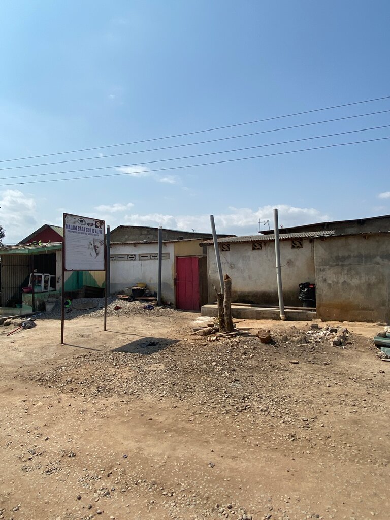 Alternatif tıp merkezleri Mallam Baba God Is Alive, Dünya, foto