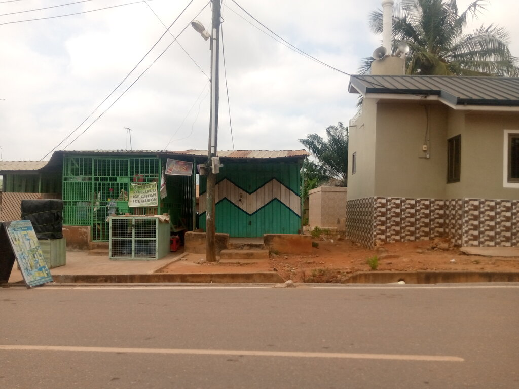 Süpermarket Jehovah's Hammer, Dünya, foto