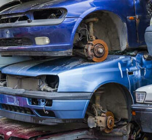 Mazzola Autodemolizioni (Lombardy, Provincia di Como, Via del Riale, 2), otomobil servisi  Lombardiya'dan