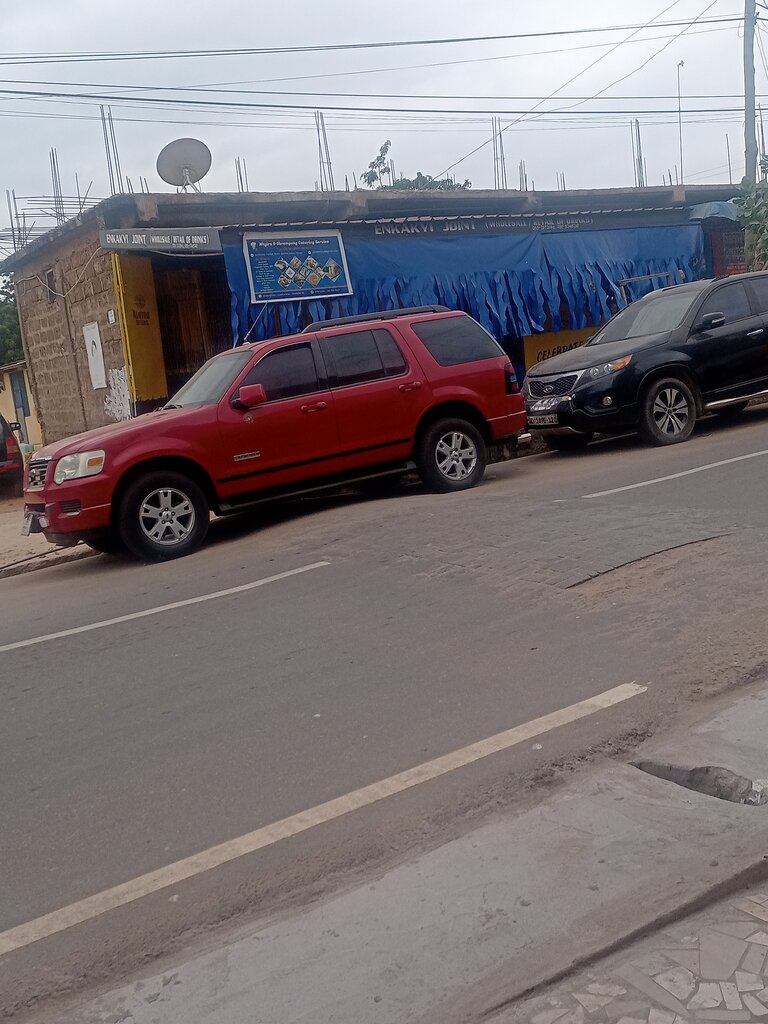 Bar Enkakyi joint, Akra, foto