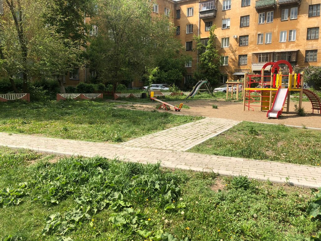 Oyun alanı Playground, Magnitogorsk, foto