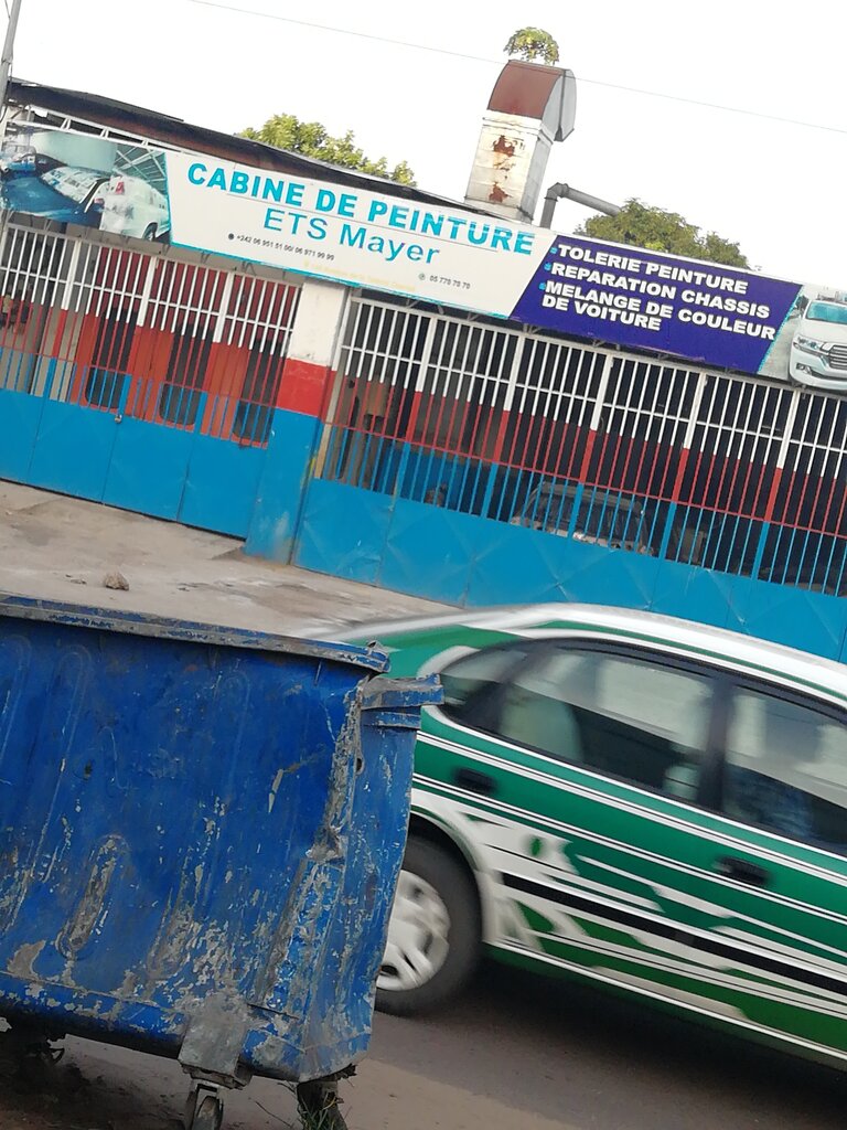 Oto yıkama Cabinet De Peinture, Brazzaville, foto