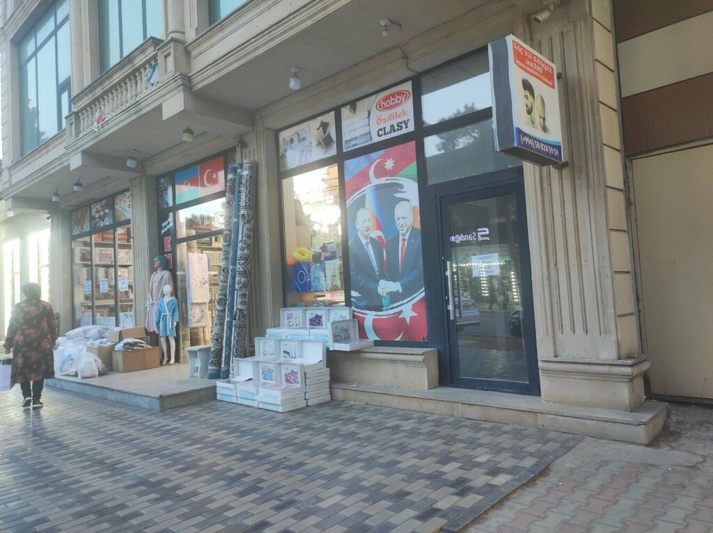 Postiş Saç və saqqal əkimi, Bakü, foto