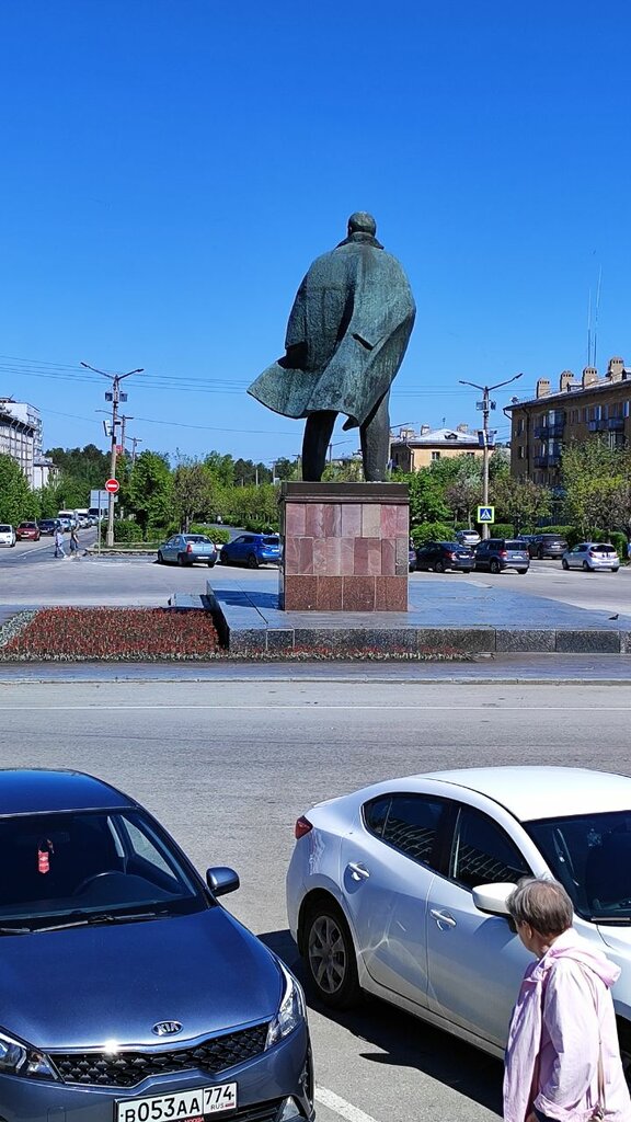 Anıt, heykel V.I. Lenin, Snejinsk, foto