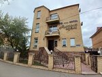 Altyn Adam (Estaı kóshesi No:30), otel  Pavlodar'dan