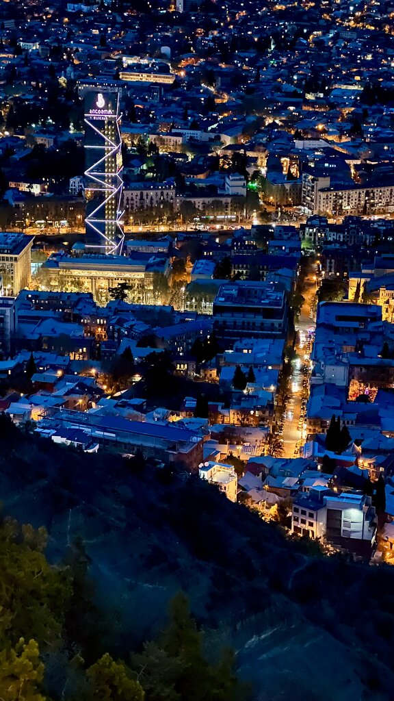 Seyir terası Смотровая площадка парка Мтацминда, Tiflis, foto