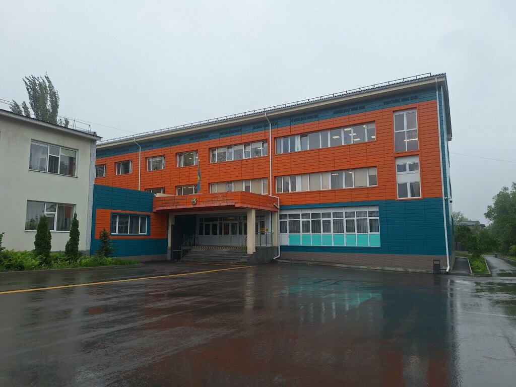 Ortaokul Mustafin School, Almatı, foto