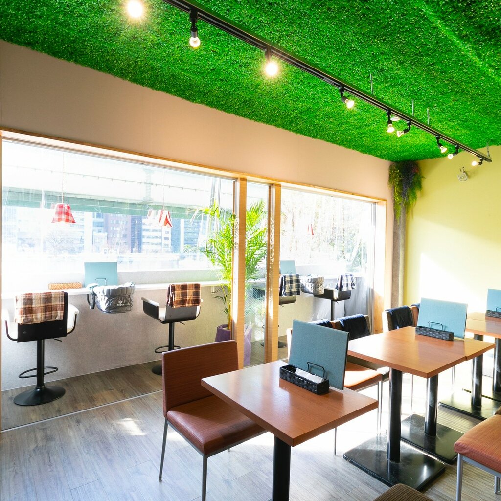 Kafe リバーサイドカフェ スーパーラブドッグス, Osaka, foto