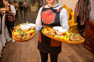 Sevens - Big Music Pub (strada Paris No:47/a, Chisinau), restoran  Kişinev'den